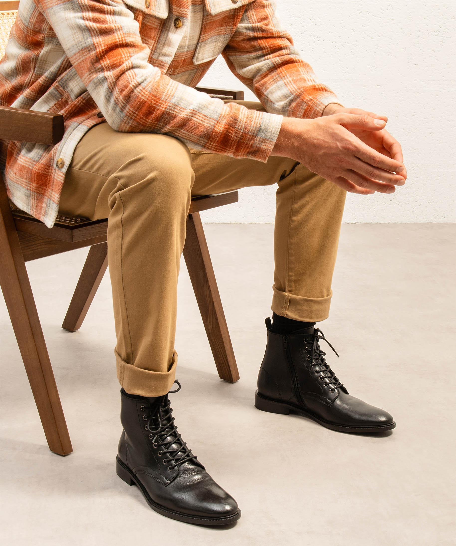 Boots homme en cuir uni bout amande noir | GEMO