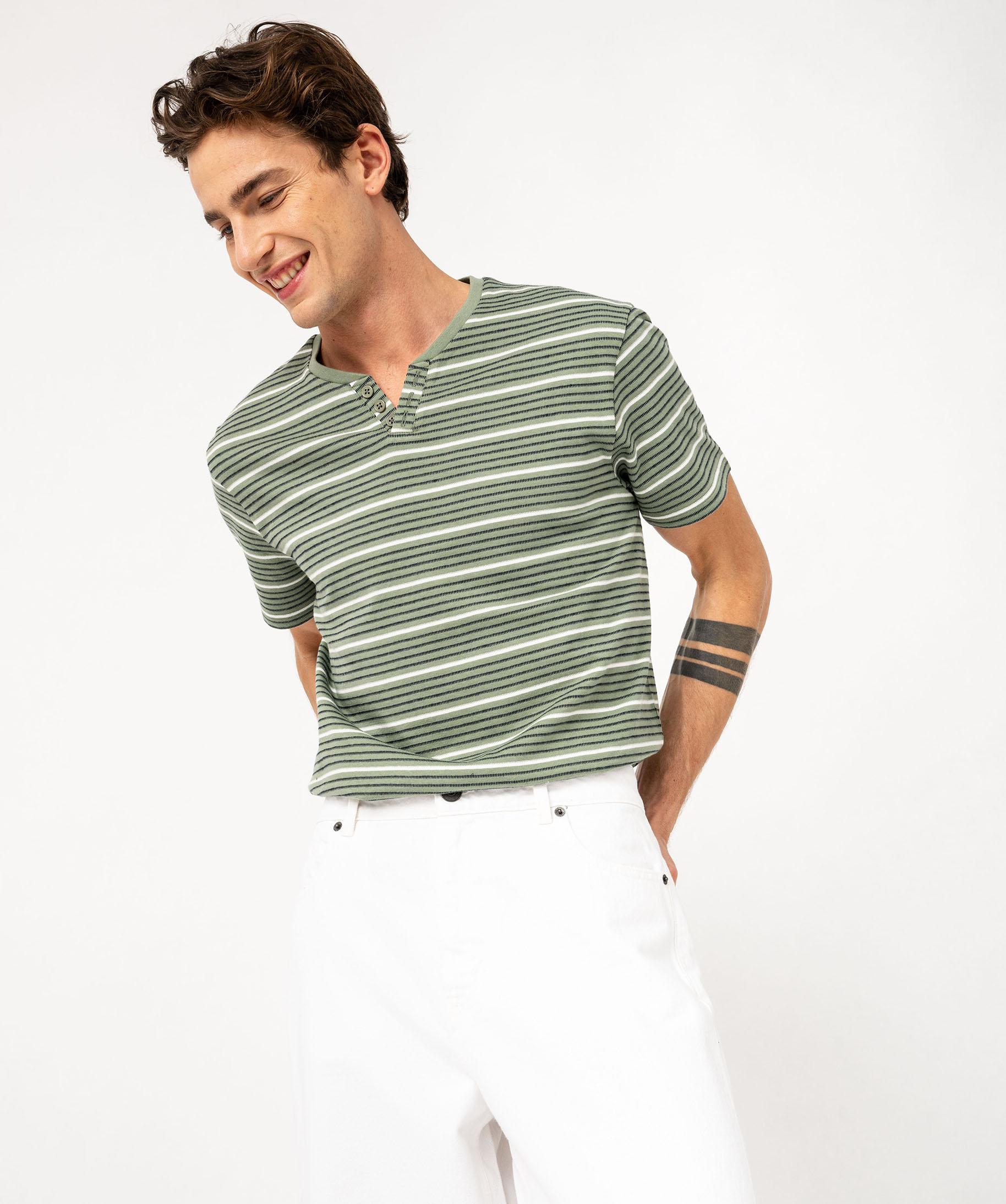 Tee-shirt manches courtes à rayures et col fantaisie homme raye | GEMO
