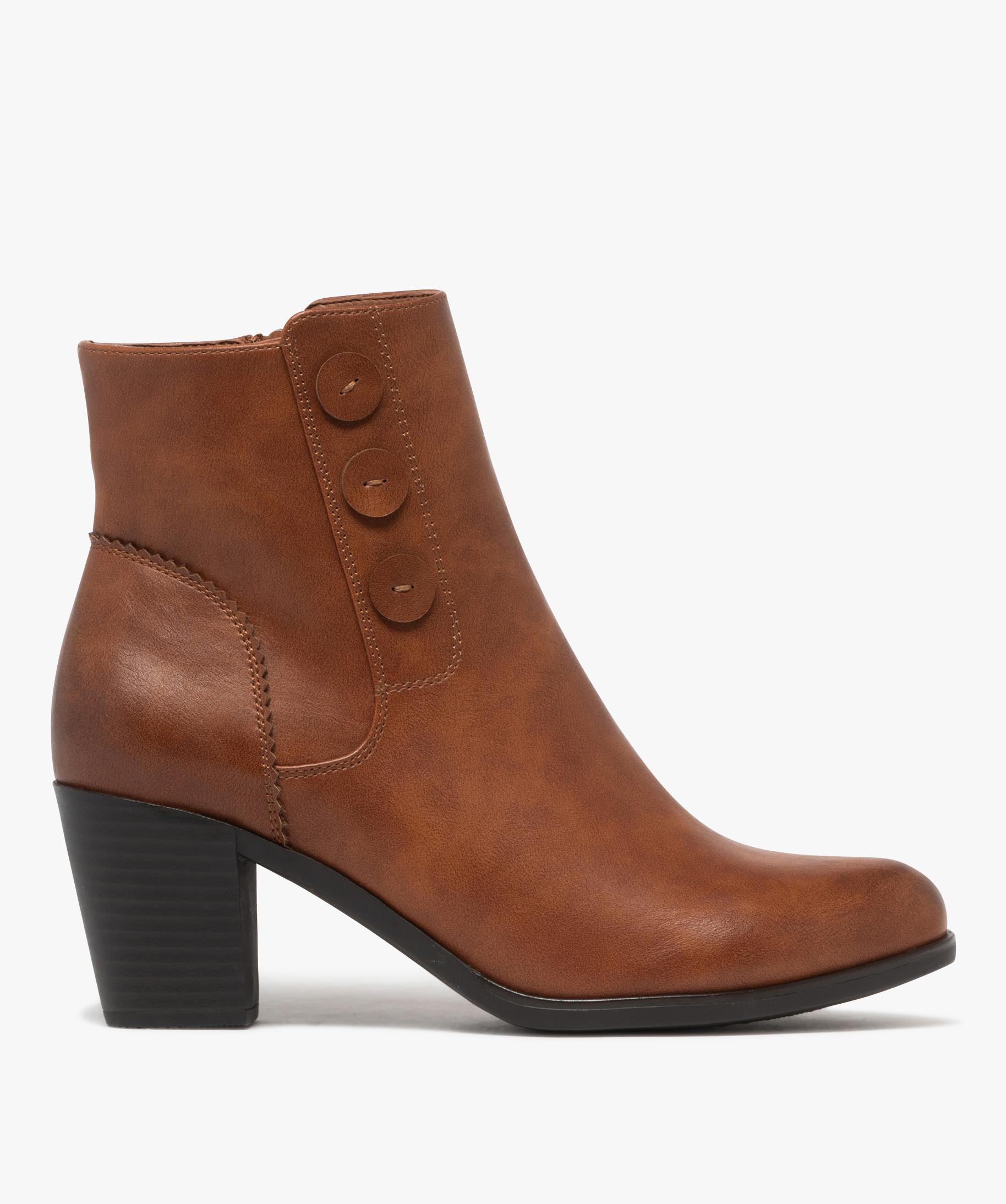 Bottines à talon carrée avec trois boutons fantaisie et à... camel | GEMO