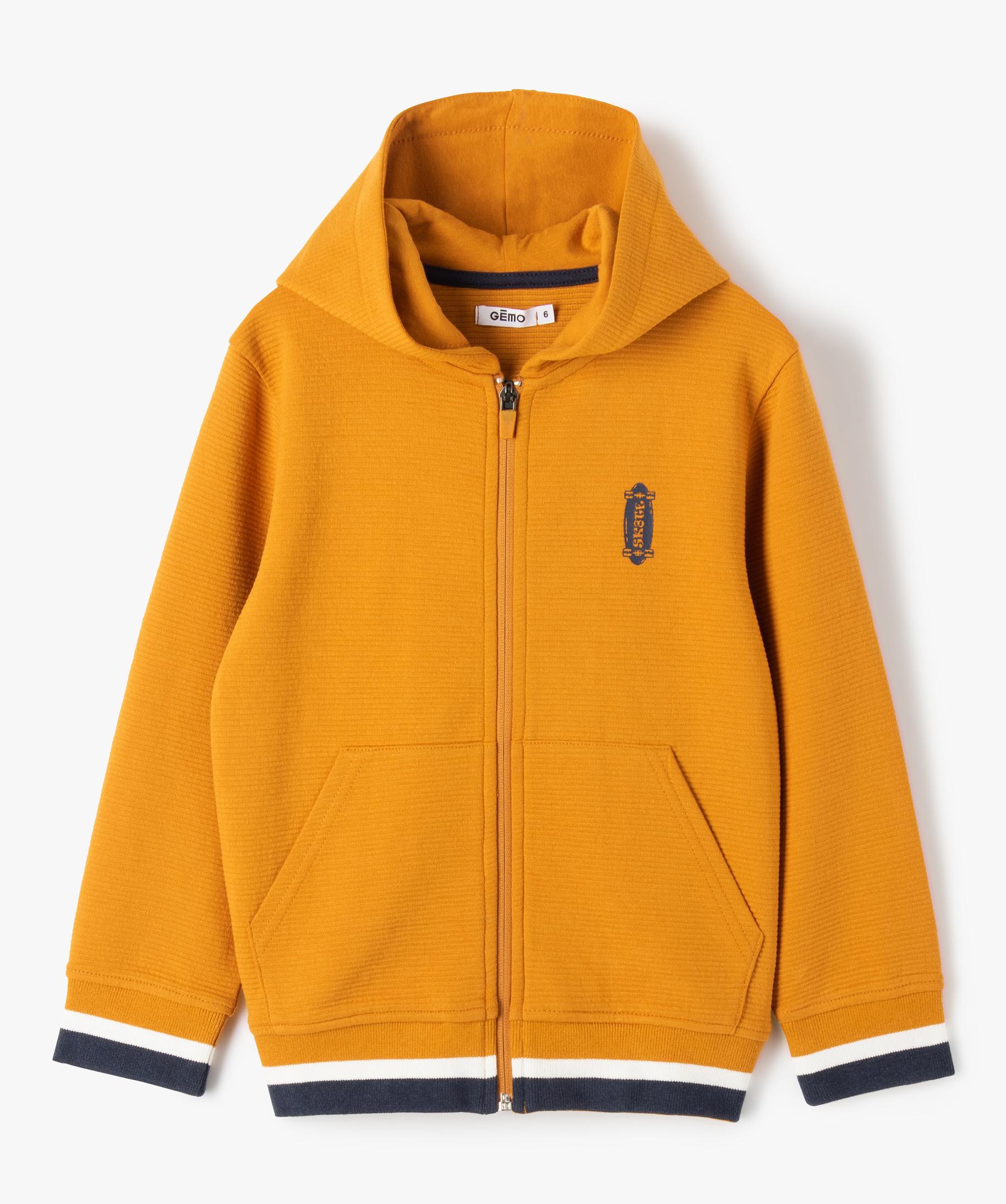 Sweat garçon à capuche en maille texturée imprimé au dos jaune | GEMO