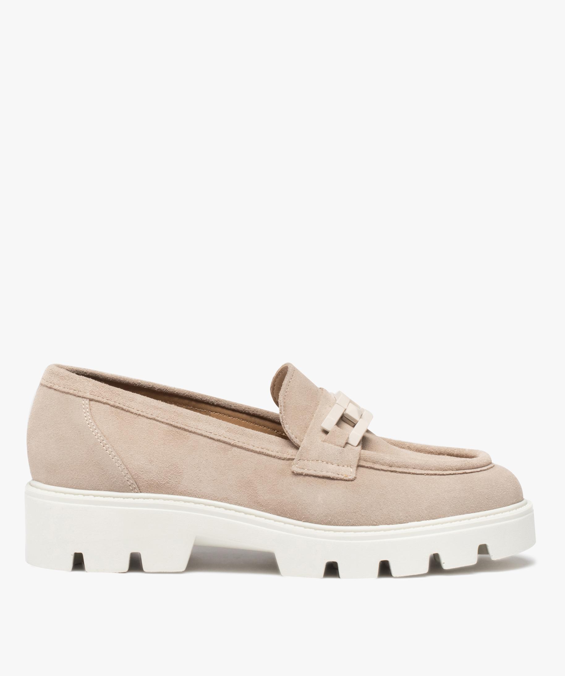 Mocassins femme unis en cuir suédine et à semelle crantée beige | GEMO