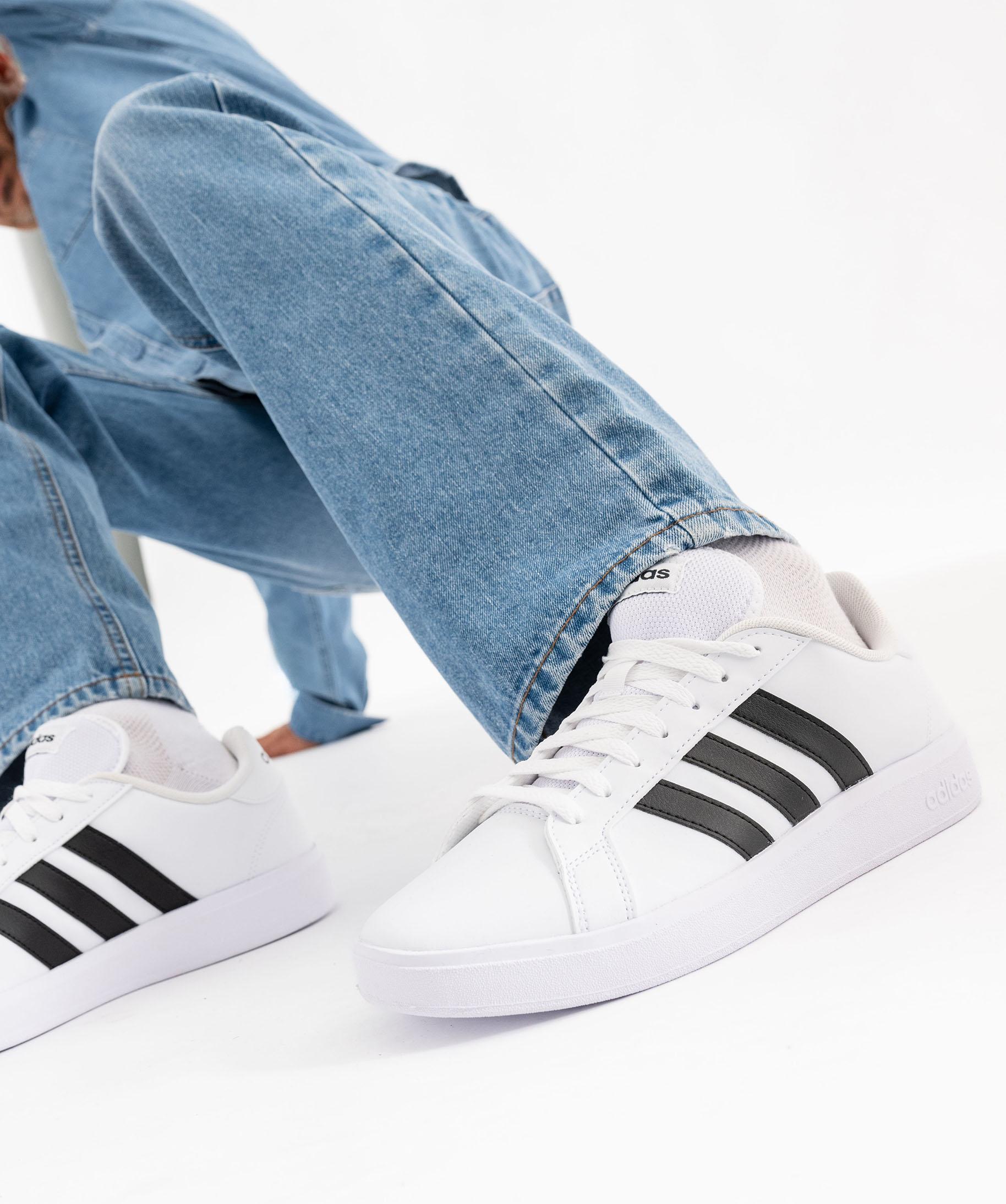 Baskets basses à bandes contrastées homme - Adidas Grand C... blanc ...