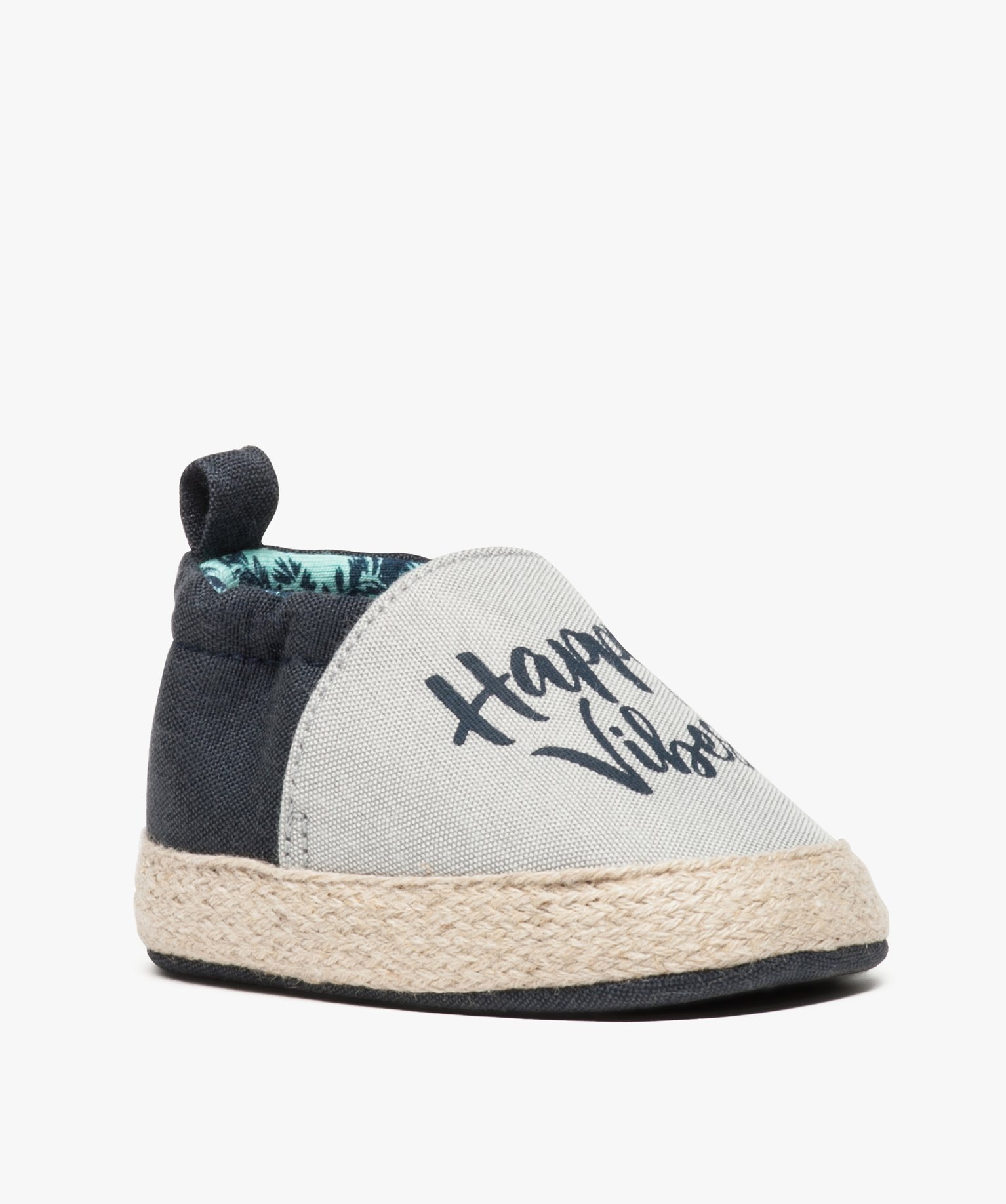 Chaussons de naissance bicolores avec corde tressée à la base beige | GEMO Chaussons de naissance bicolores avec corde tressée à la base beige | GEMO