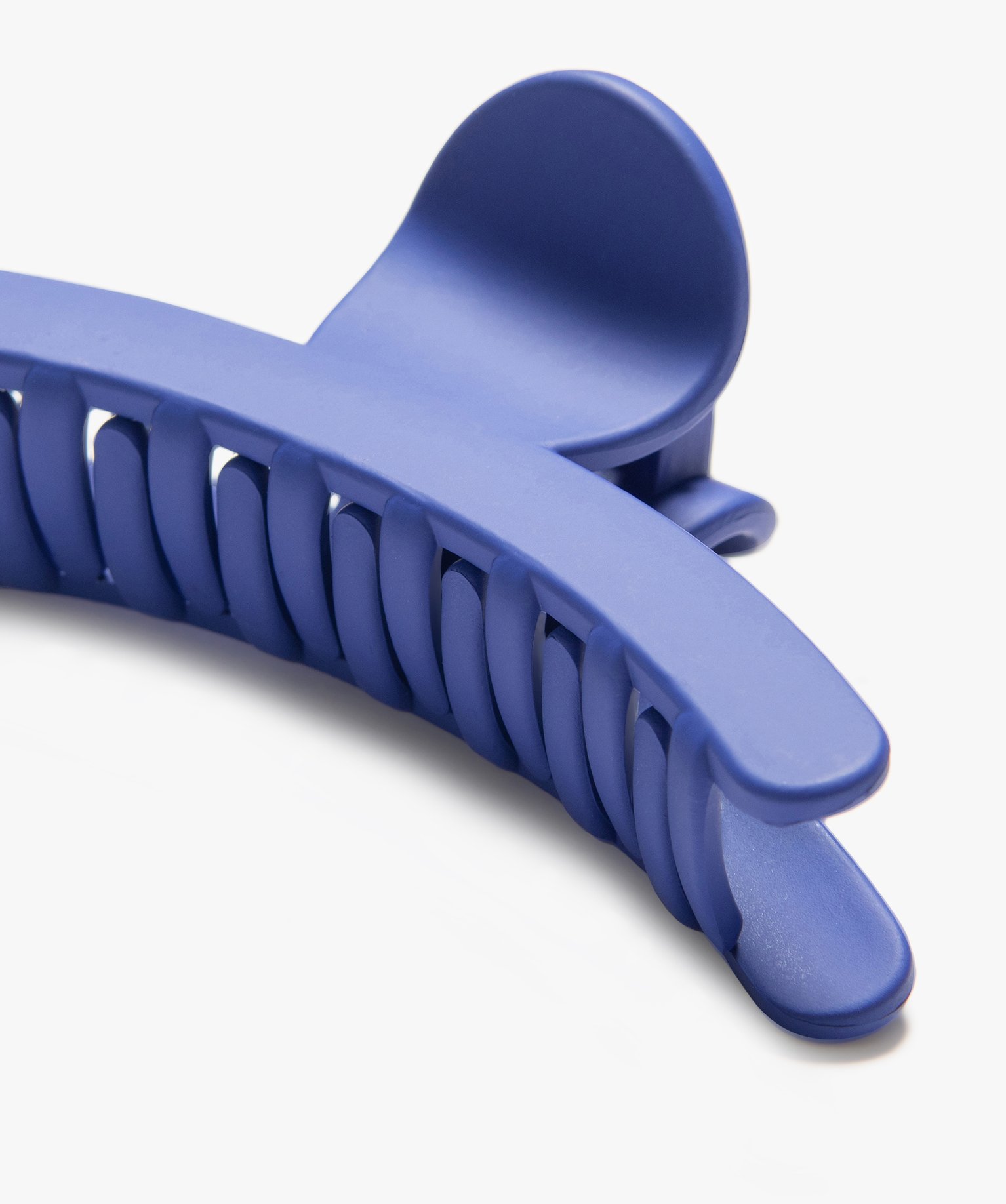 Pince crabe pour cheveux grand format mate femme bleu | GEMO